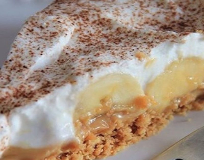 Banoffe de bananas - um espetáculo - Receitas Fáceis e Práticas