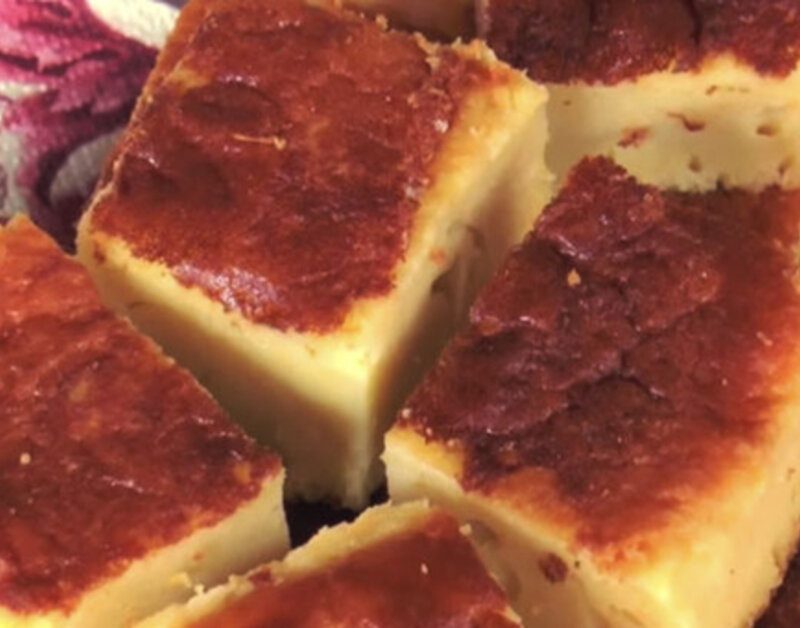 Bombocado de fubá fofinho, delicioso e fácil - Receitas Fáceis e Práticas