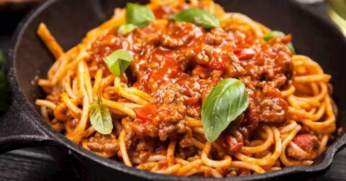 Receita de Macarrão à Bolonhesa – Tradicional, delicioso – Receitas ...